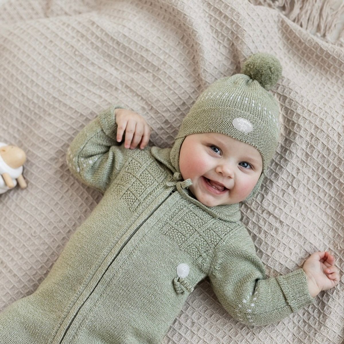 Lillelam Classic Lue i merinoull, Lys mose - DressMyKid AS